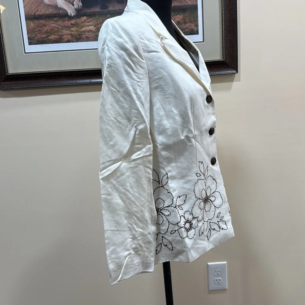 Jackets & Coats | Le Suit Cream Tailored Blazer With Floral Embroidery ...